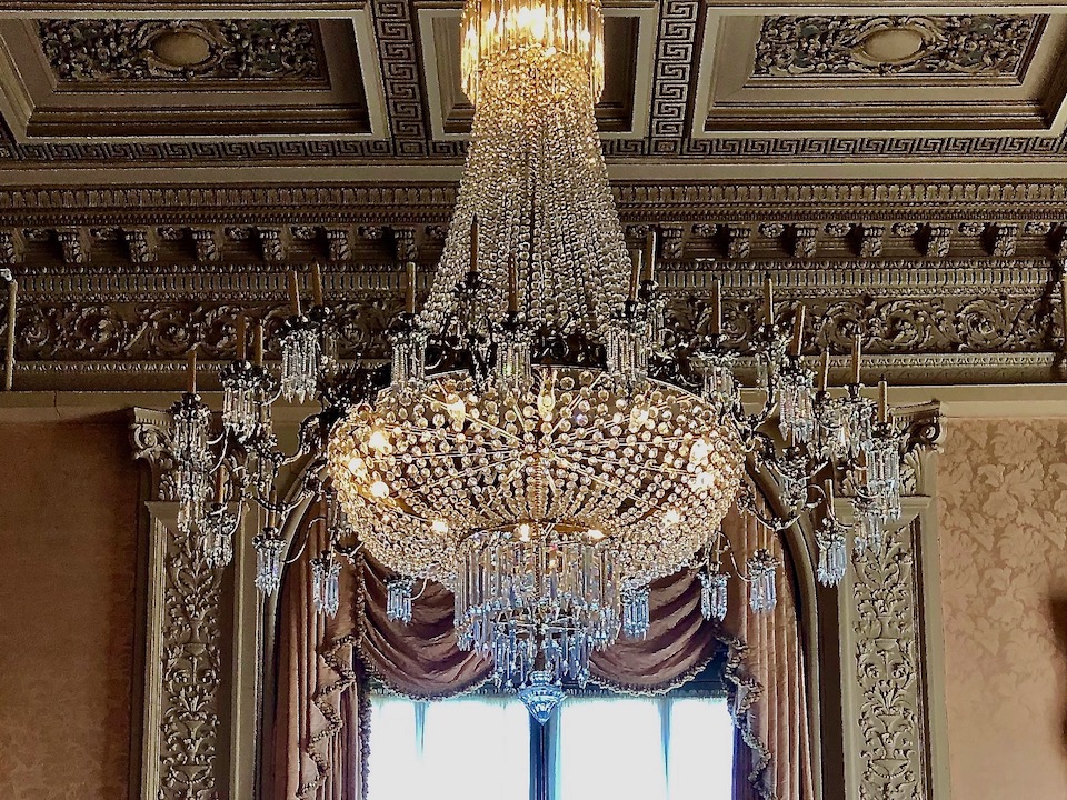 Raven & Chickadee | A Peek Into The Gilded Age: Newport, Rhode Island